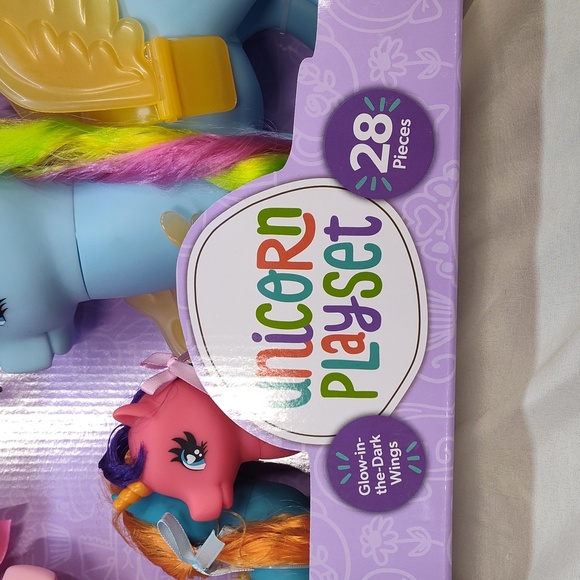Member's Mark | Toys | Members Mark 28 Piece Unicorn Playset With Glow ...